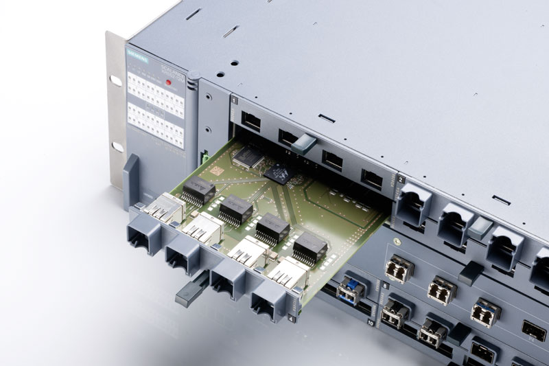 SCALANCE X-500 Industrial Ethernet Switch - PCC A GCG Company - WI ...